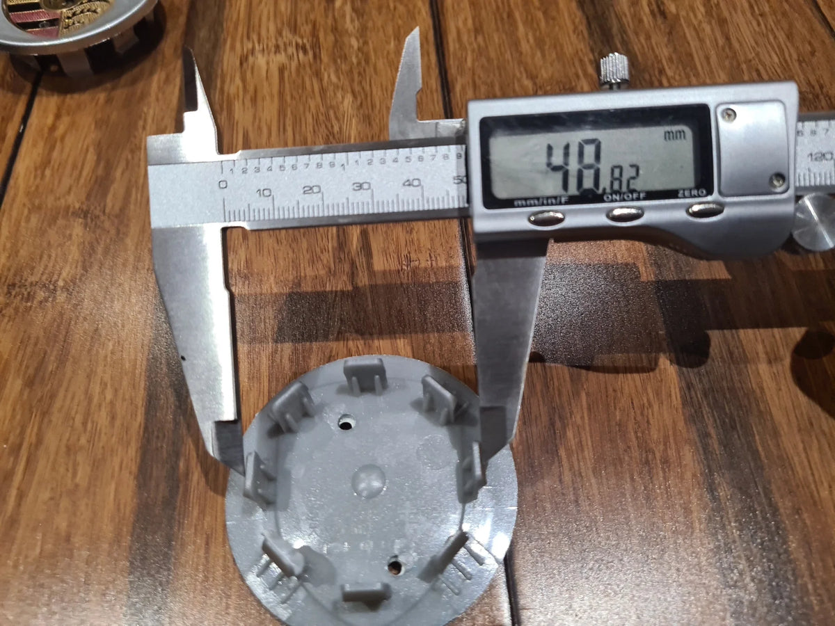 4x Alloy Wheel Centre caps for Porsche Macan Grey/Gold 65mm – Caps Direct